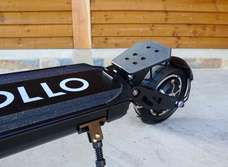 Apollo Ghost Review: Best Electric Scooter Sub $1,500