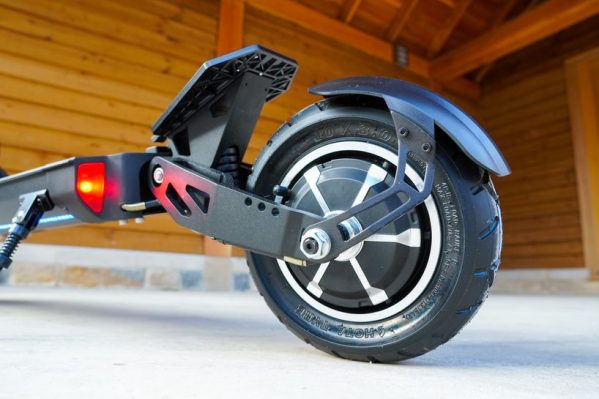 Apollo Ghost Review: Best Electric Scooter Sub $1,500