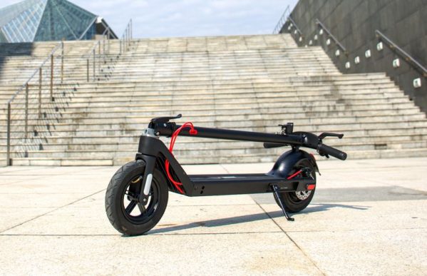 4 Best Electric Scooters for College Students & Campus Life (All Tested)