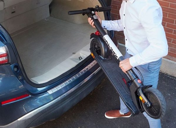 4 Best Electric Scooters for College Students & Campus Life (All Tested)