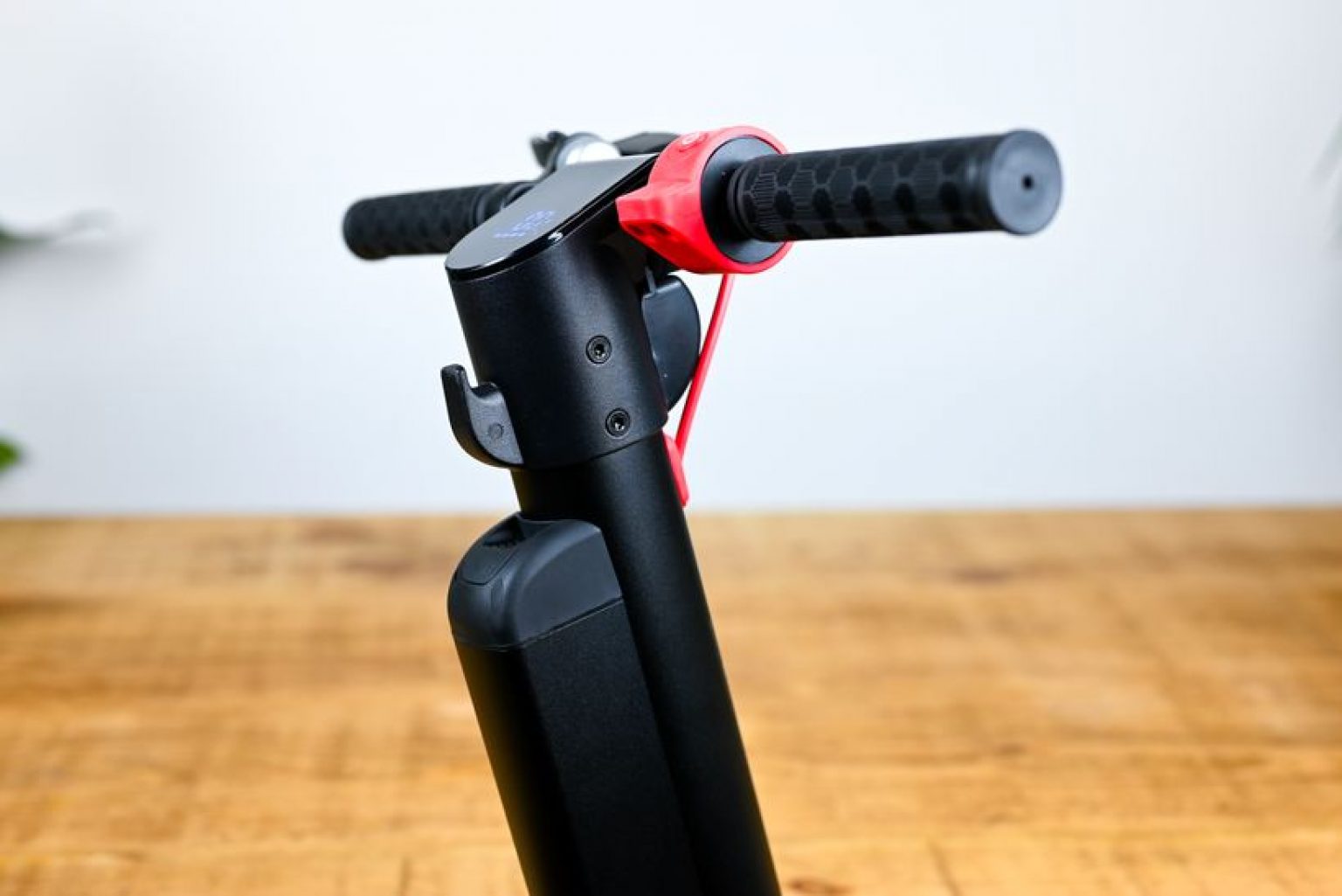 Big Wheel Electric Scooters (8-15"): We Selected the Best 10