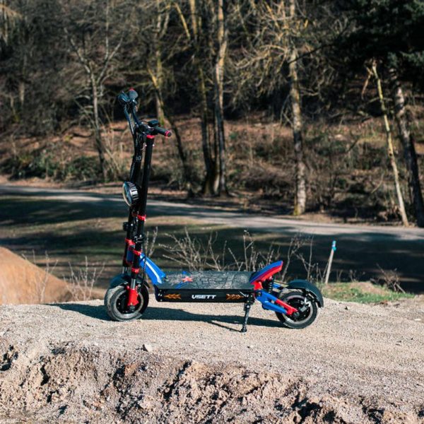 Zero 11X Review: Specs of a Motorcycle & Built Like a Tank