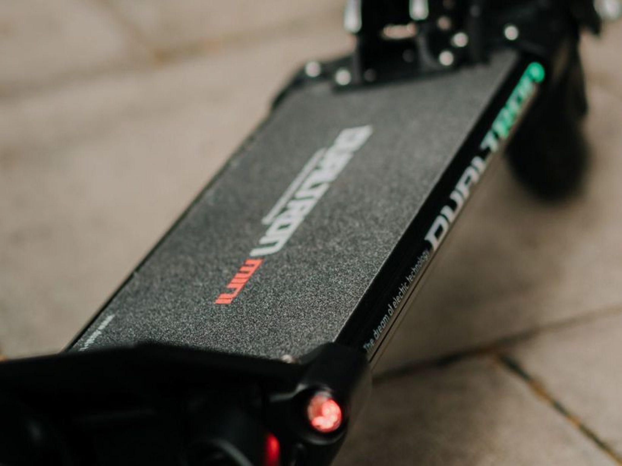 Order Dualtron Mini: Nimble, Responsive & Fun to Ride