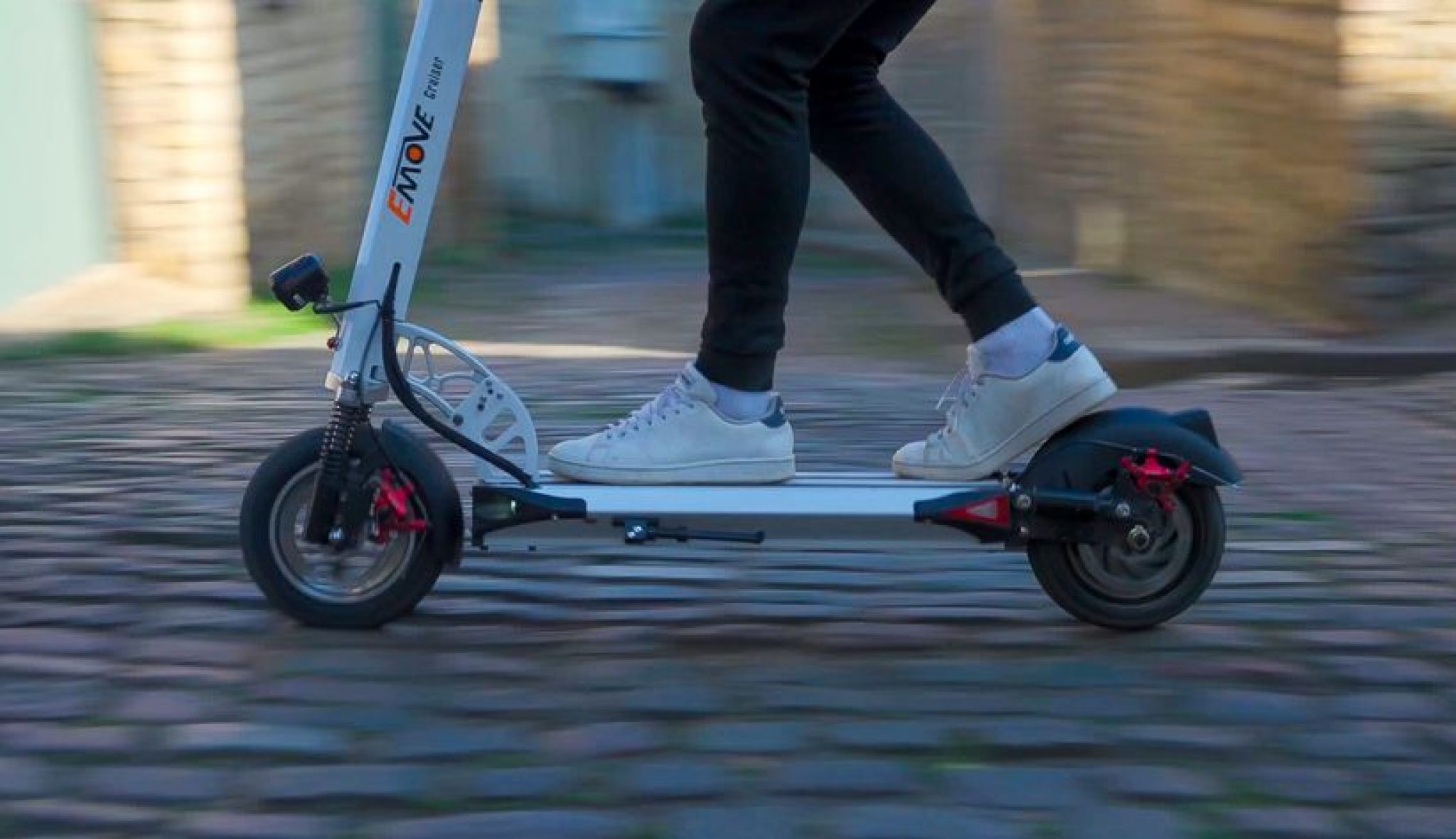 How to Ride an Electric Scooter: From Beginner to Expert