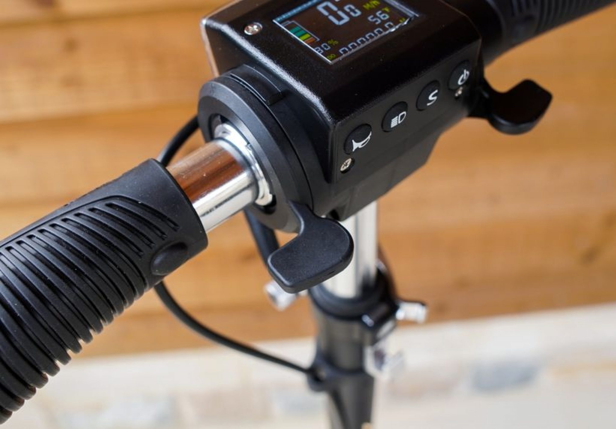 Fluid Mosquito Review: Most Powerful Ultra-Portable Scooter