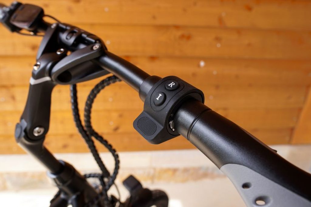 Order EMOVE RoadRunner: The Best Seated Electric Scooter