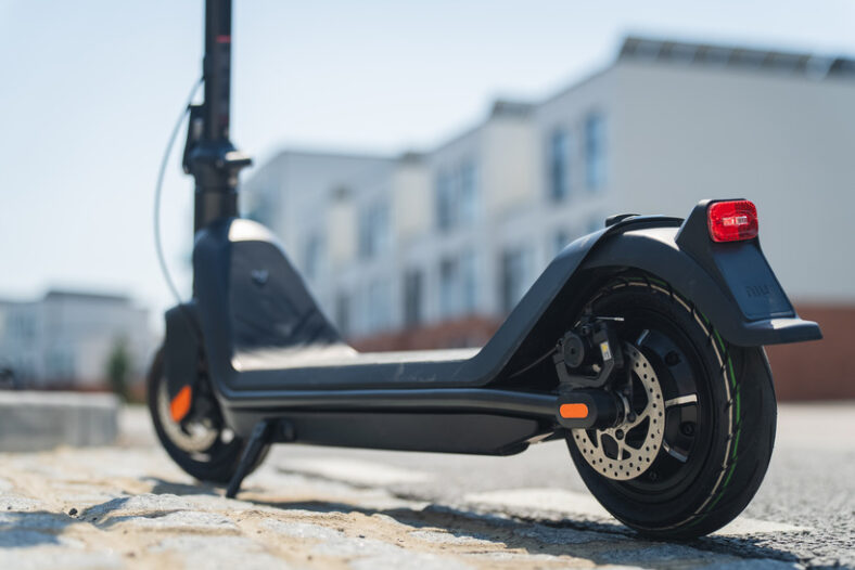 NIU KQi3 Pro Review: Sets a New Standard for Budget Scooters