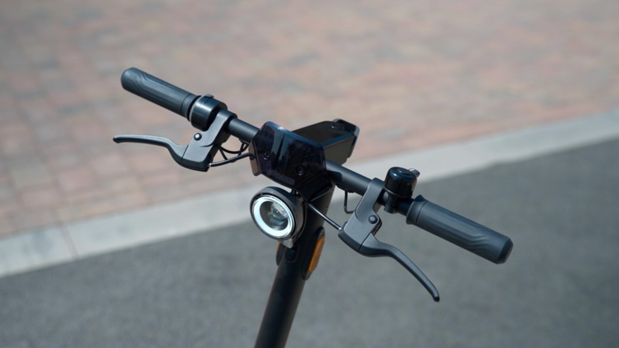 NIU KQi3 Pro Review: Sets a New Standard for Budget Scooters