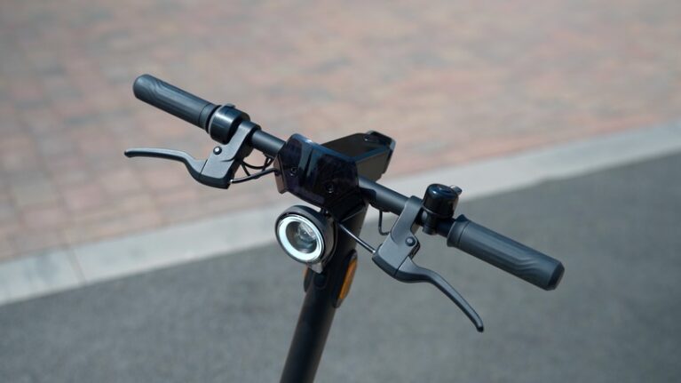 NIU KQi3 Pro Review: Sets a New Standard for Budget Scooters