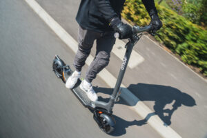 Apollo City Pro Review: The Best Dual-Motor Commuter Scooter