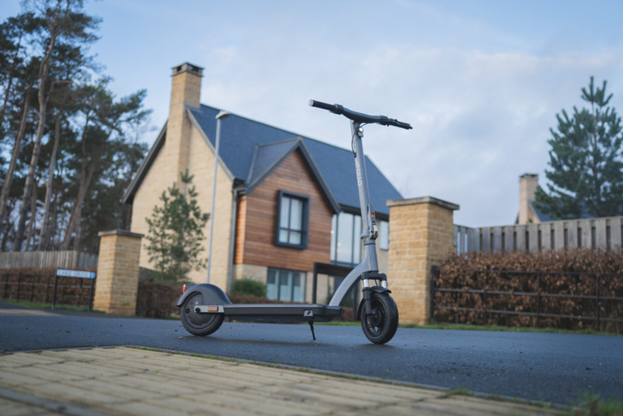Order Apollo Air 2023: Feature-Rich, Premium & Dependable