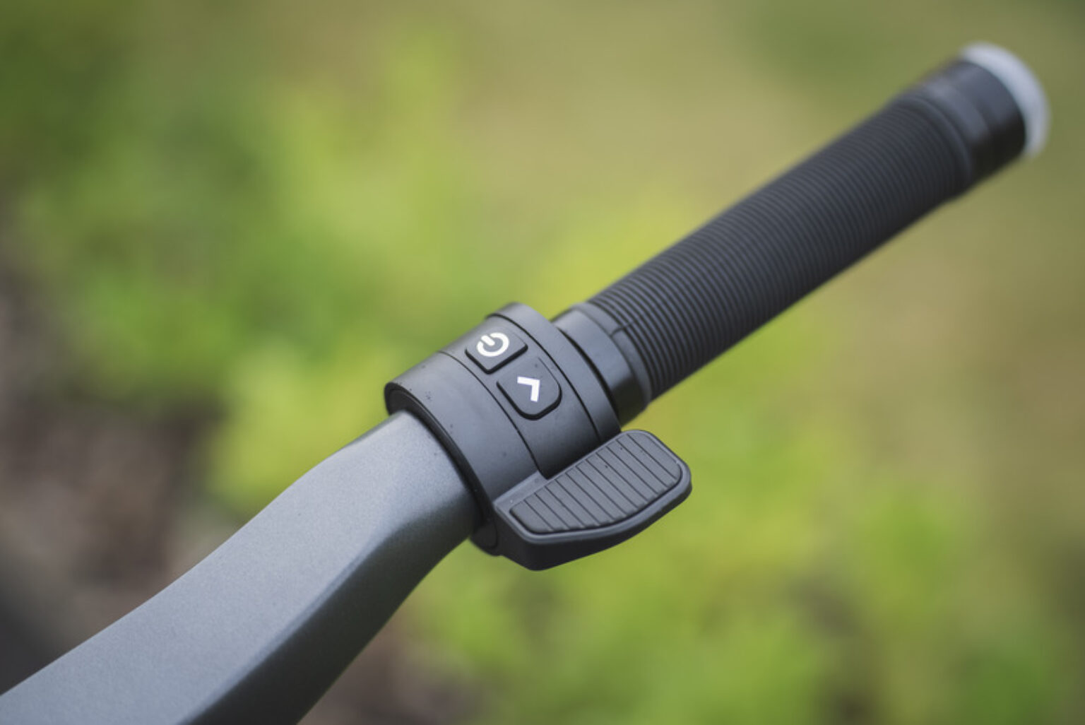 Apollo Air 2023 Review: Feature-Rich, Premium & Dependable
