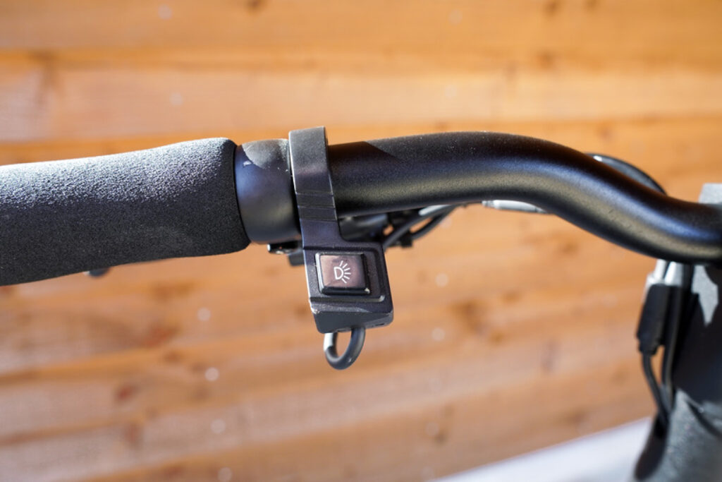 Mantis Pro Review: Perfect Blend of Style and Performance