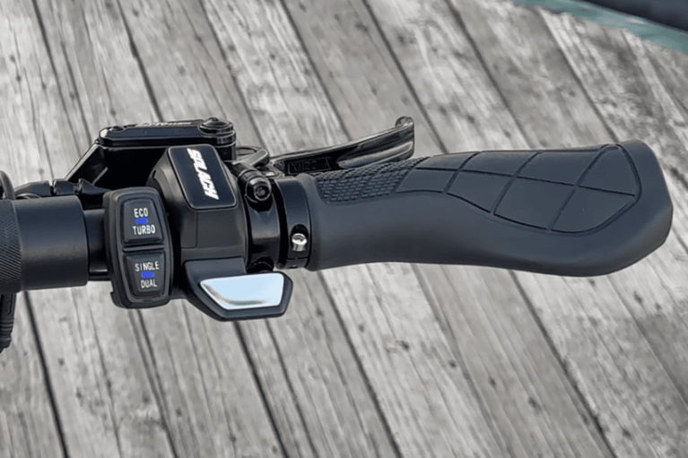 SPLACH Thunder Review: Fastest Sub-$1,000 Dual-Motor Scooter
